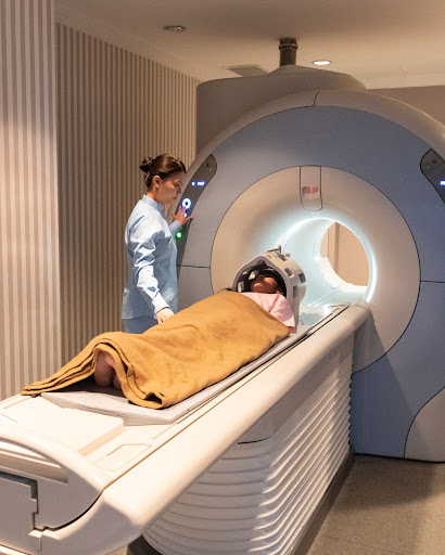 What Happens During an MRI, X-Ray or Ultrasound? Your Guide to What to ...